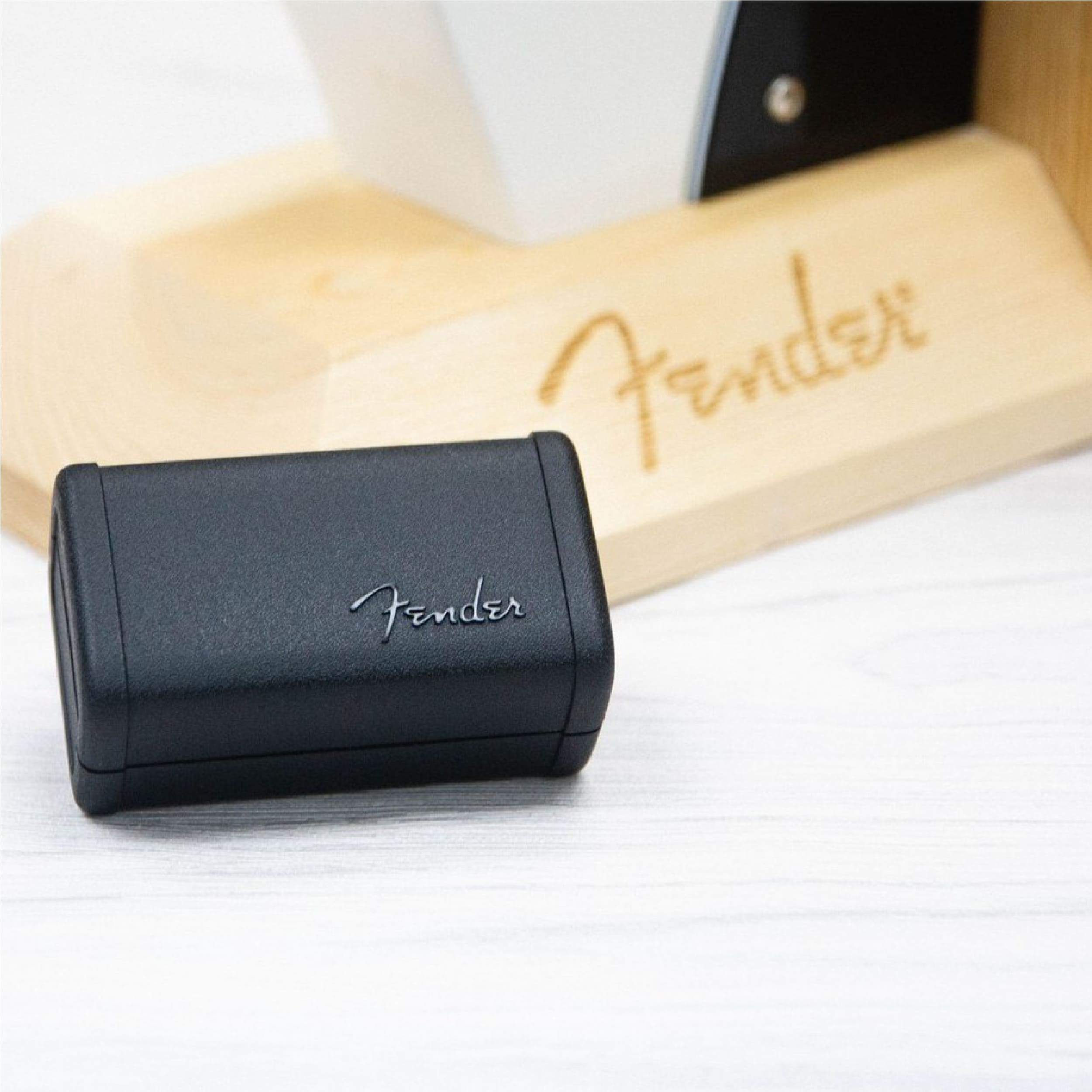 Fender Tour True Wireless หูฟังไร้สาย Black - บริษัท เพอร์ฟอร์แมนซ์ ...