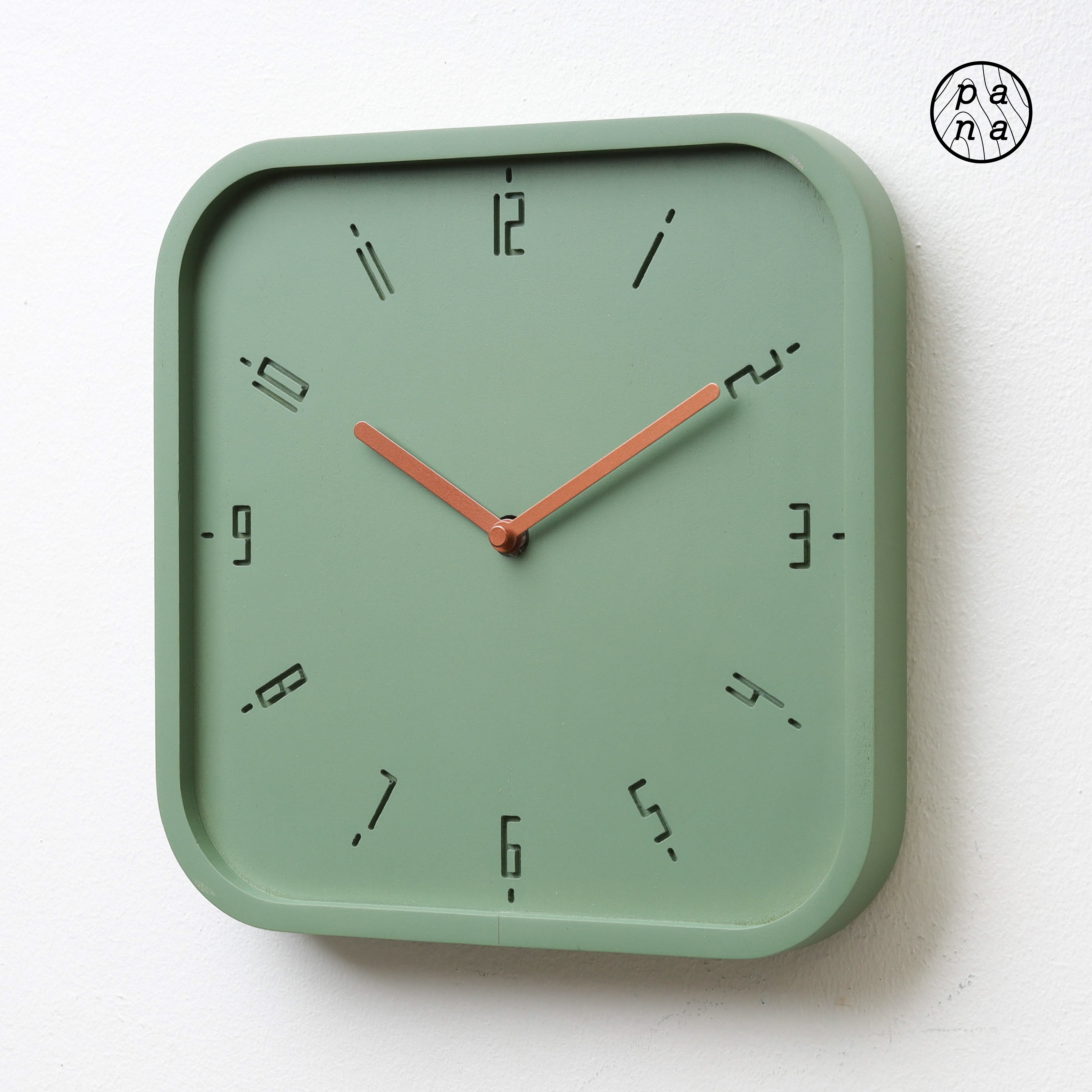 Pana Objects นาฬิกาแขวนผนัง รุ่น Timy S สีเขียว เข็มทองแดง - บริษัท พานาดีไซน์ จำกัด - ThaiPick
