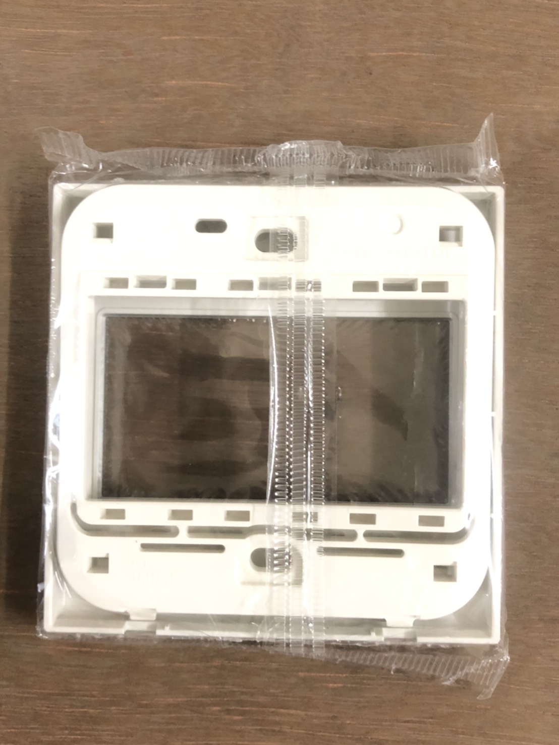 Panasonic หน้ากากพานาโซนิคขนาด 3x3 รุ่น BS-type สีmetallic white WEB ...