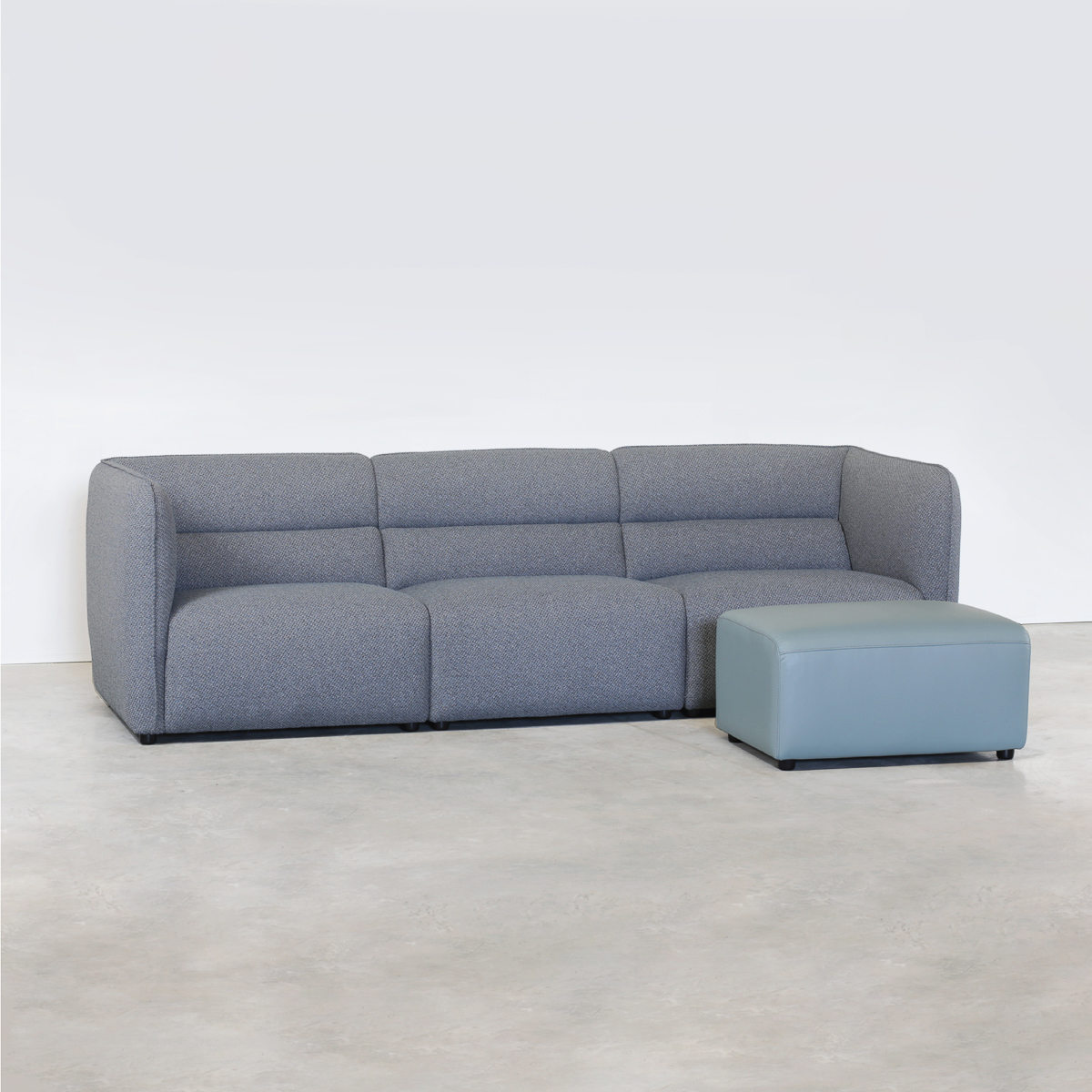 ฌ เฌอ สตูล พัฟฟิน Puffin Stool 76 cm genuineLeather Premium Leather ...