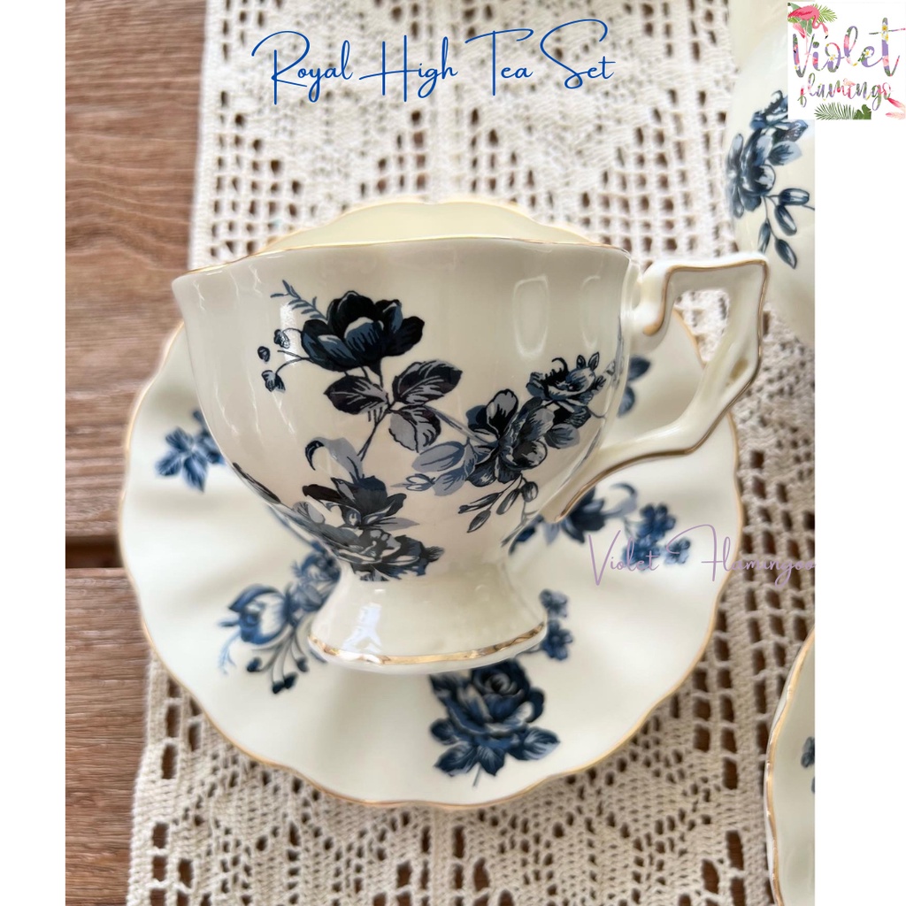 Violet Flamingo ชุดน้ำชา Royal High Tea Set สีน้ำเงิน ในชุดประกอบด้วยกา ...