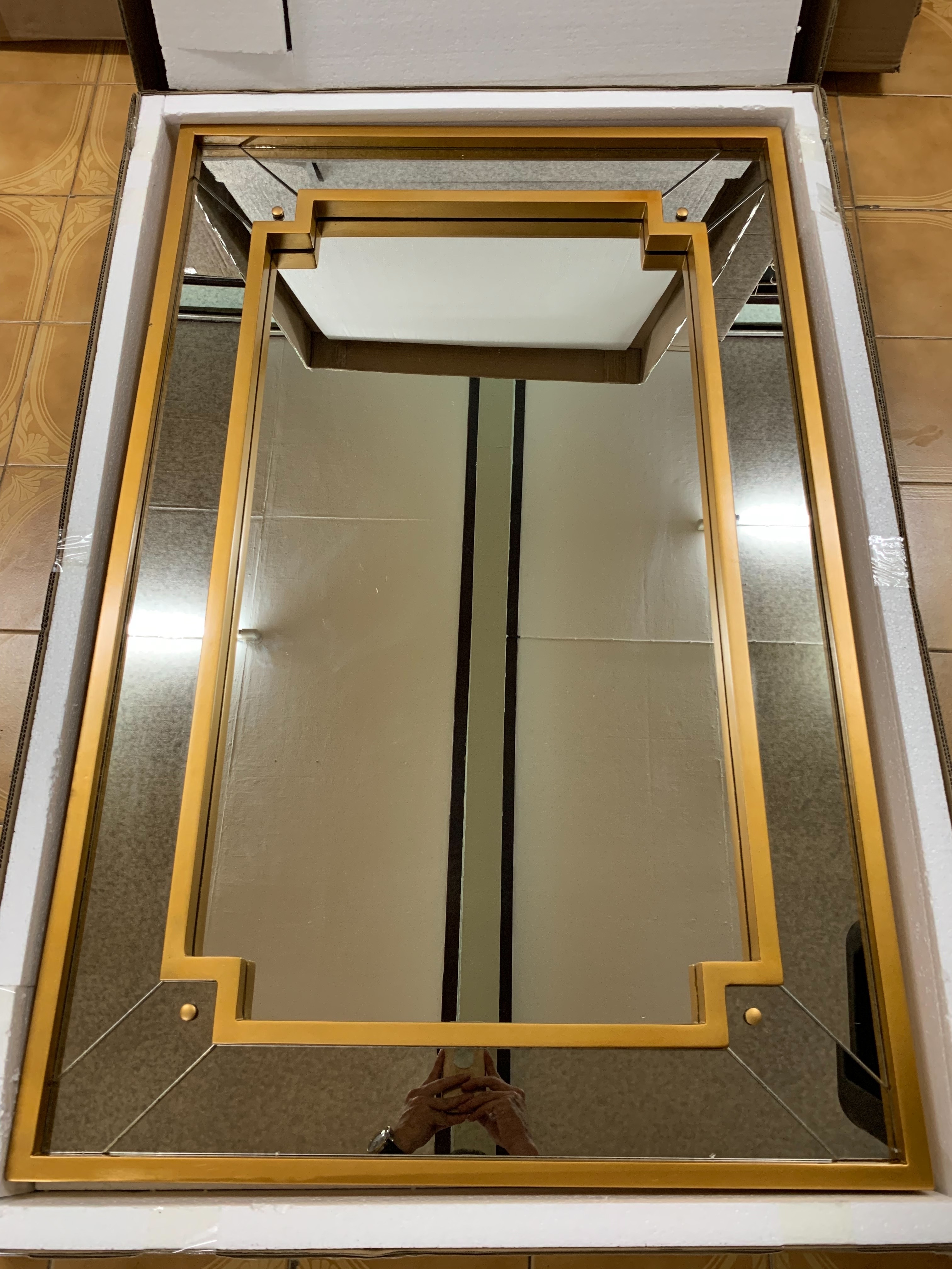 กระจกตกแต่งผนังดีไซน์ Muro Living รุ่น TELAMON Square Mirror - บริษัท ...